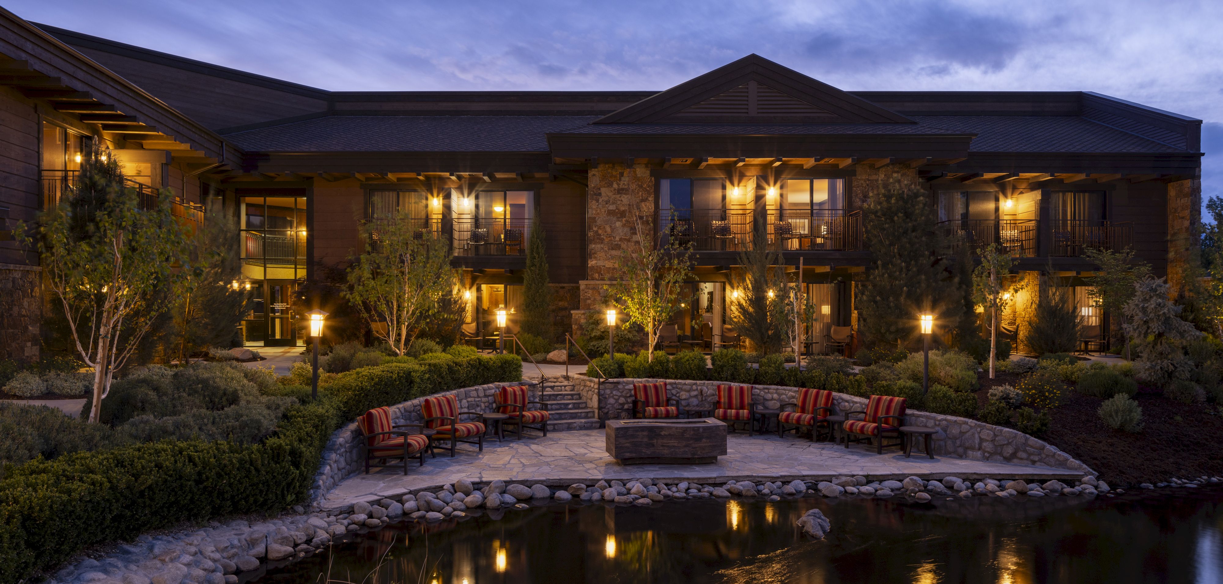 Wayfinder Bishop™ A Boutique Hotel Bishop CA